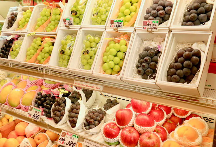1952年創業の老舗高級フルーツ店に聞く、超リッチな”萌え断”フルーツサンド...｜テレ東プラス