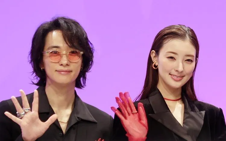 宮本茉由、戸塚祥太（A．B．C－Z）は「宇宙人」！？フィルムの入ってないカメラで衝撃行動：この愛は間違いですか | テレ東・BSテレ東の読んで ...